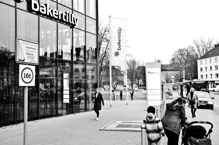 Baker Tilly adds UAE firm to expand Middle East footprint - Accountancy Age